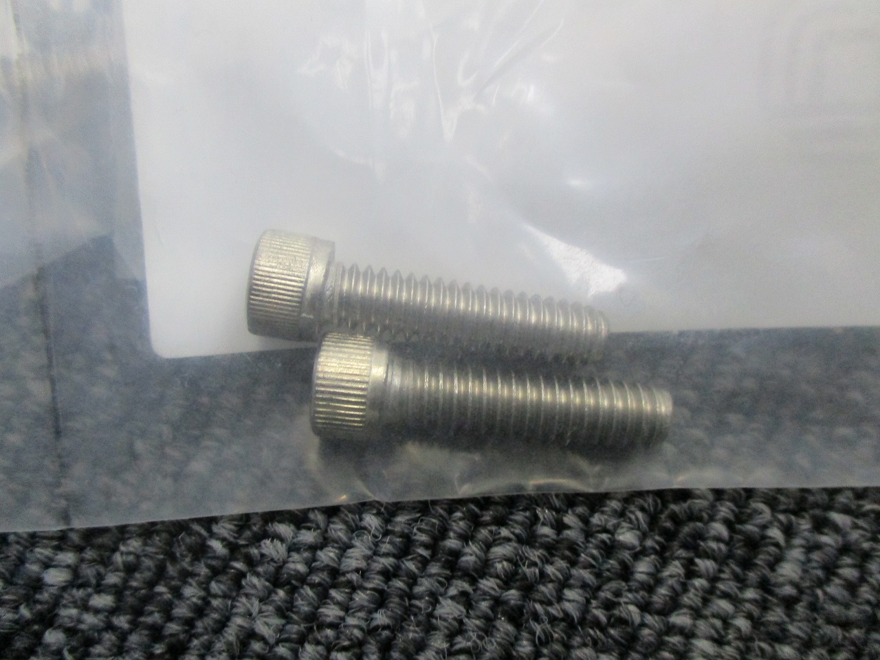 SCR CAP SKT HD 1/4-20 X 1L HEX SKT SST(3690-01257) | PARTS Initiative