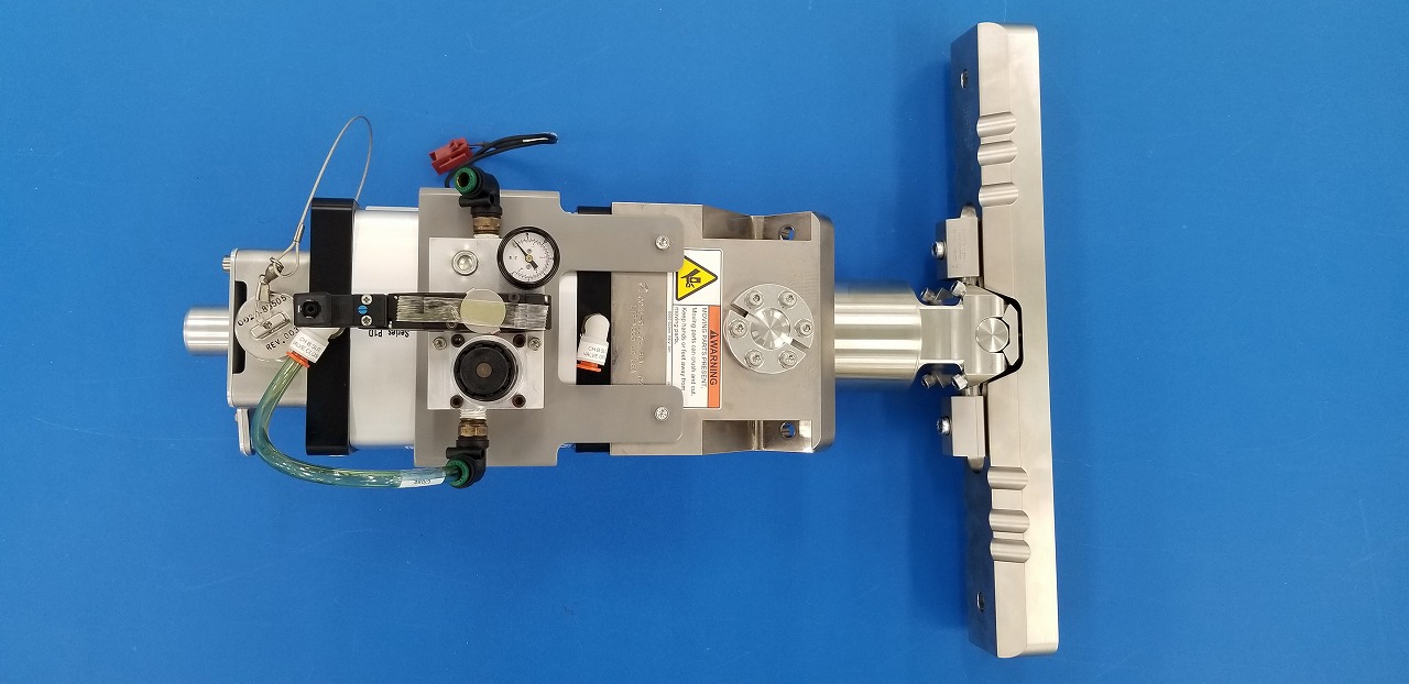 ACTUATOR ASSEMBLY, 300MM SLIT VALVE DOOR with Regulator Assy (S/N ...