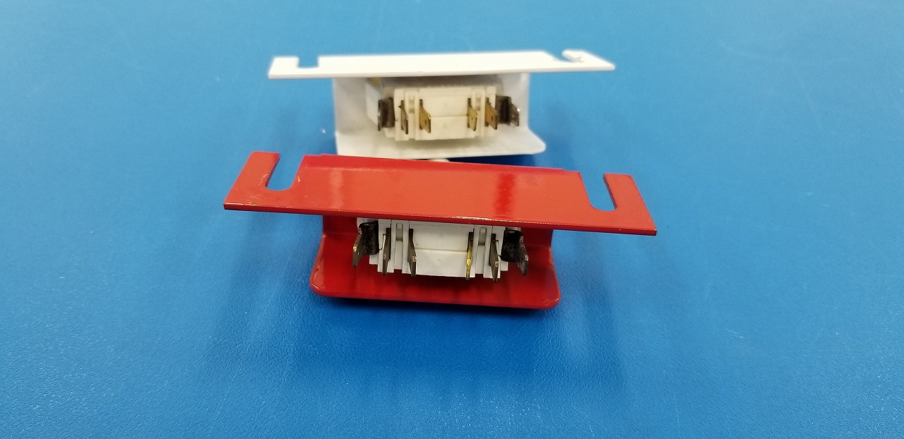 BRKT, DOOR INTERLOCK SWITCH(0021-33598) | PARTS Initiative